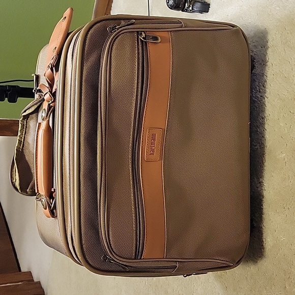 Hartmann | Bags | Vintage Hartmann Carry On Luggage With 2 Wheels ...
